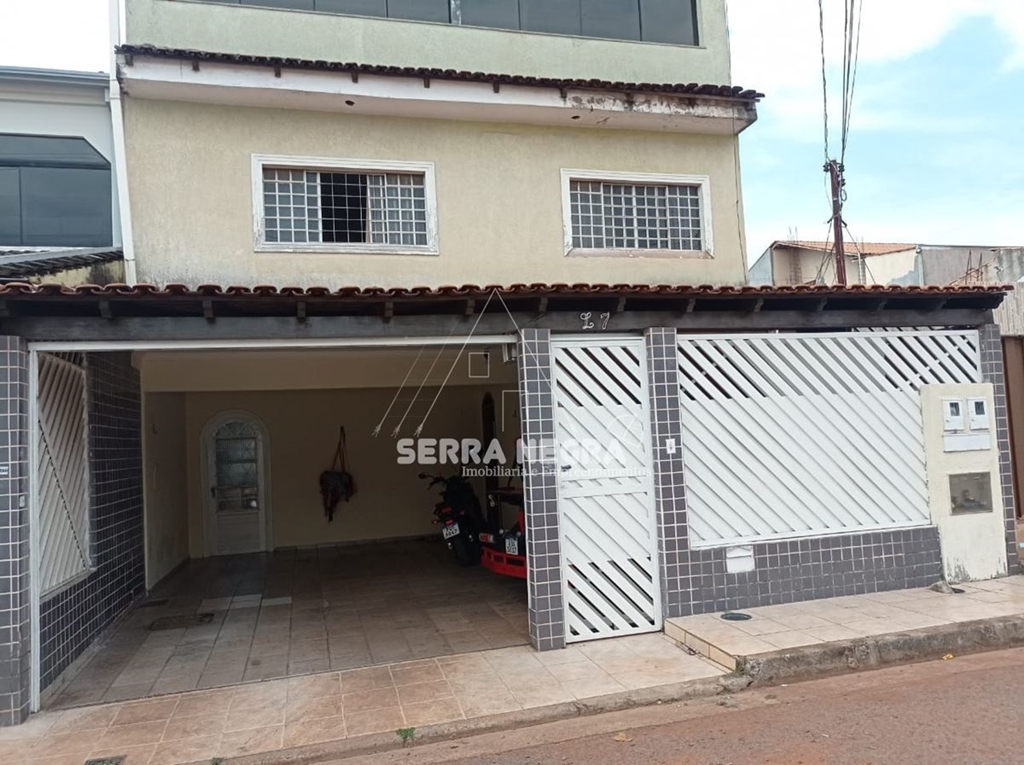 Casa à venda com 6 quartos no Guara II, Guará - R$ 850.000,00, 282,00 ...
