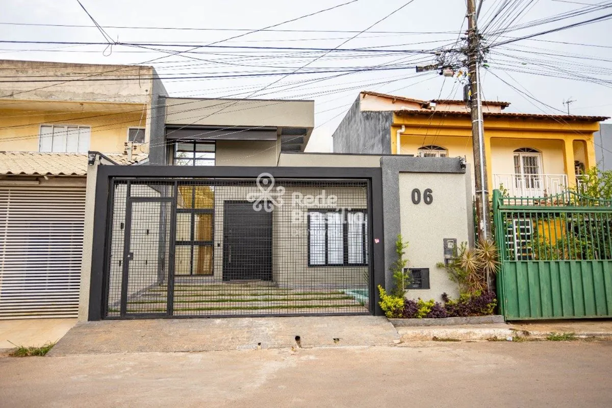 Casa à venda com 3 quartos em Samambaia Sul, Samambaia - - DFimoveis.com
