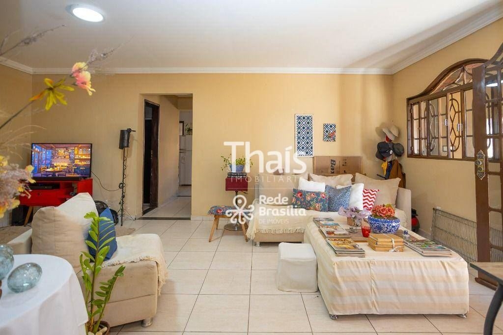 Casa à venda com 3 quartos em Arniqueira, Águas Claras - R$ 580.000,00 ...