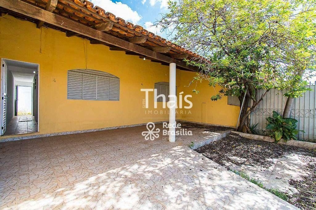 Casa para aluguel com 2 quartos no Guara II, Guará - R$ 2.650,00, 80,00 ...